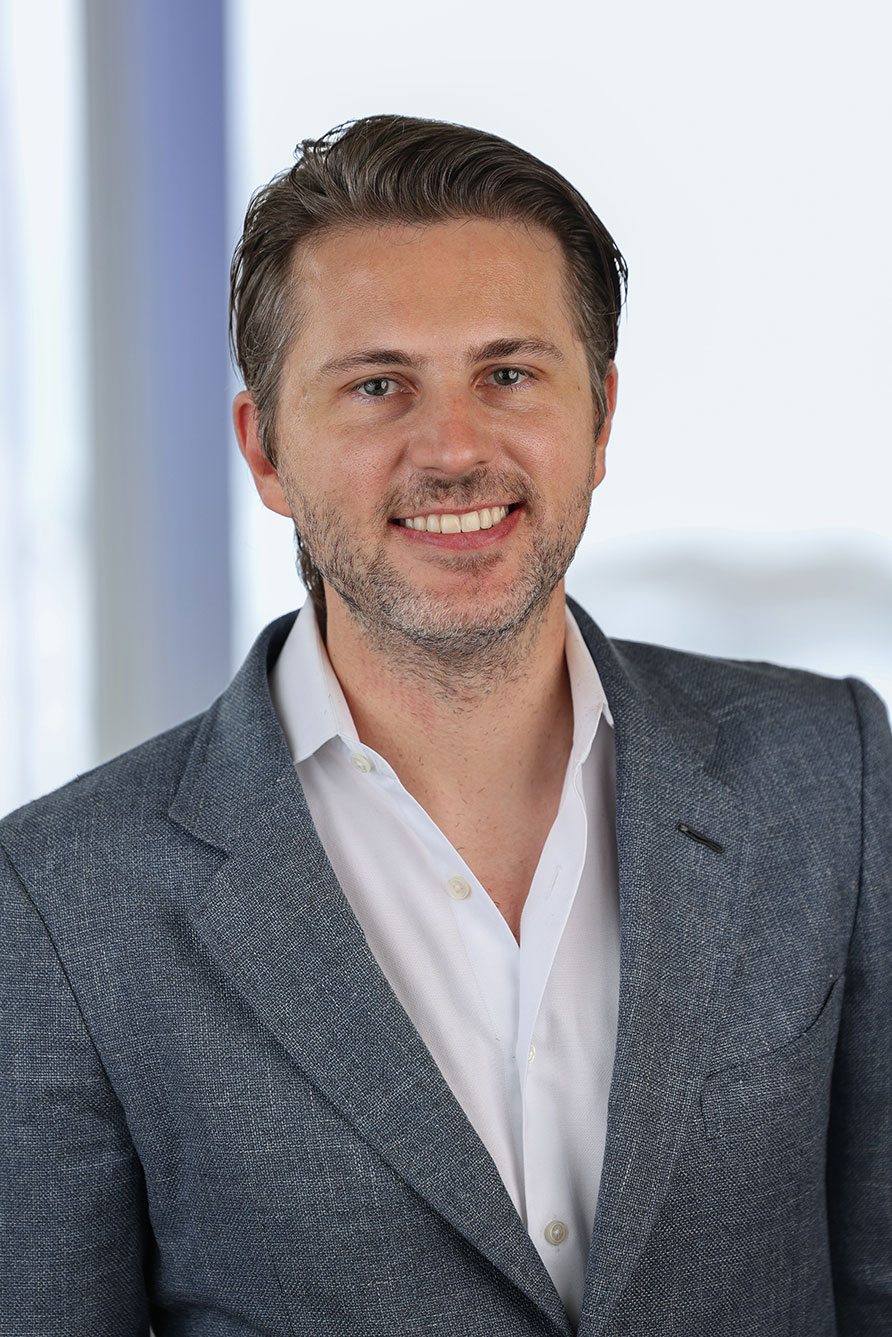 Ryan Dalton | Team | Warburg Pincus