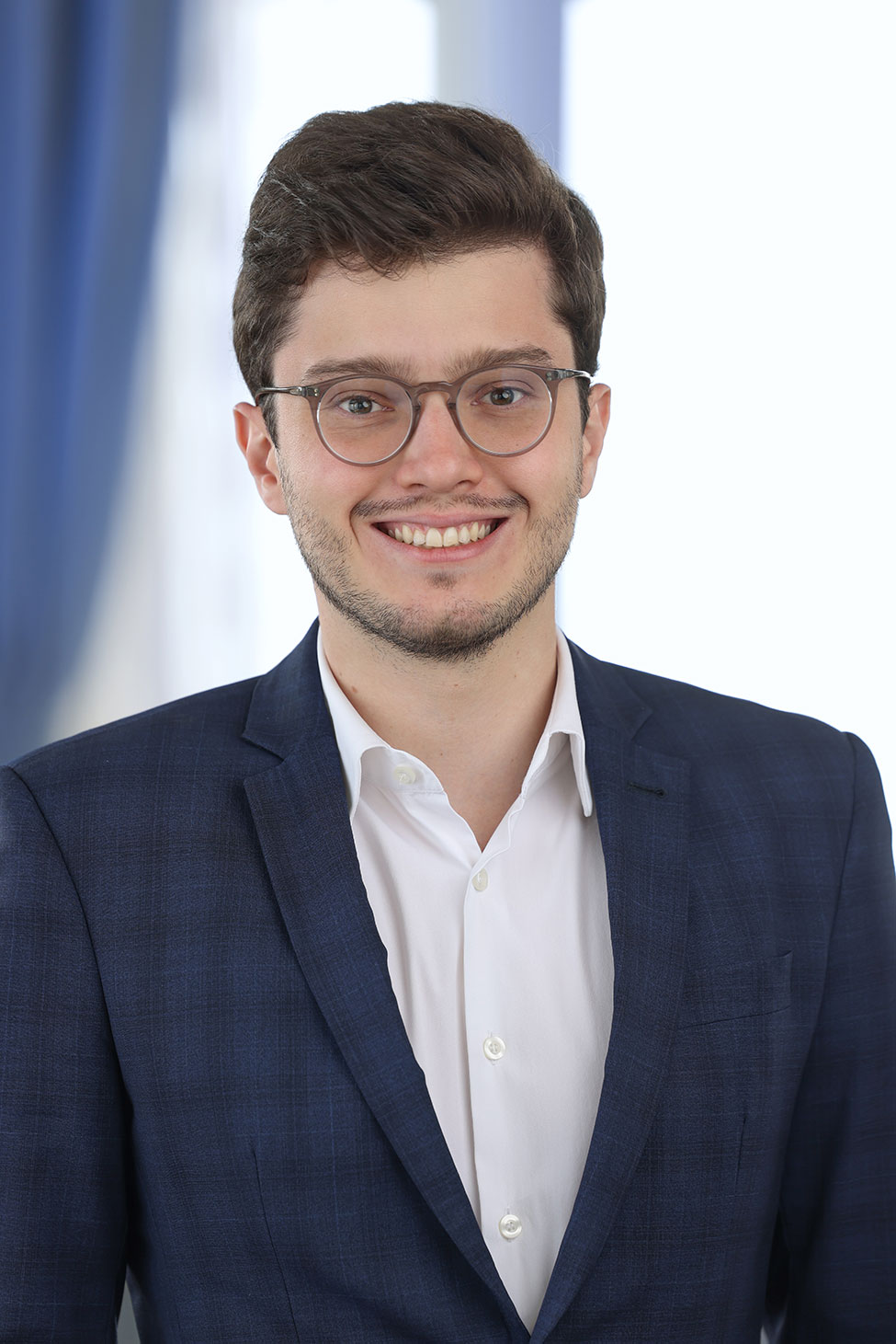 Luca Tajra | Team | Warburg Pincus