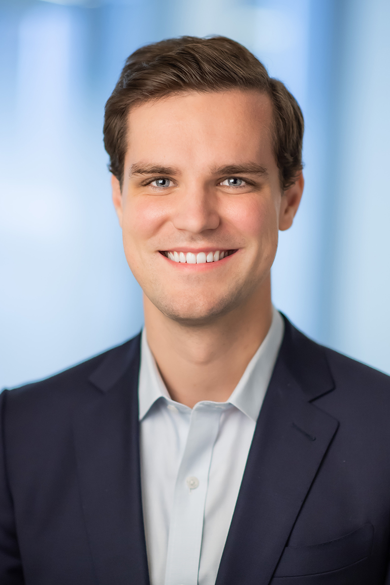 Connor Popik | Team | Warburg Pincus