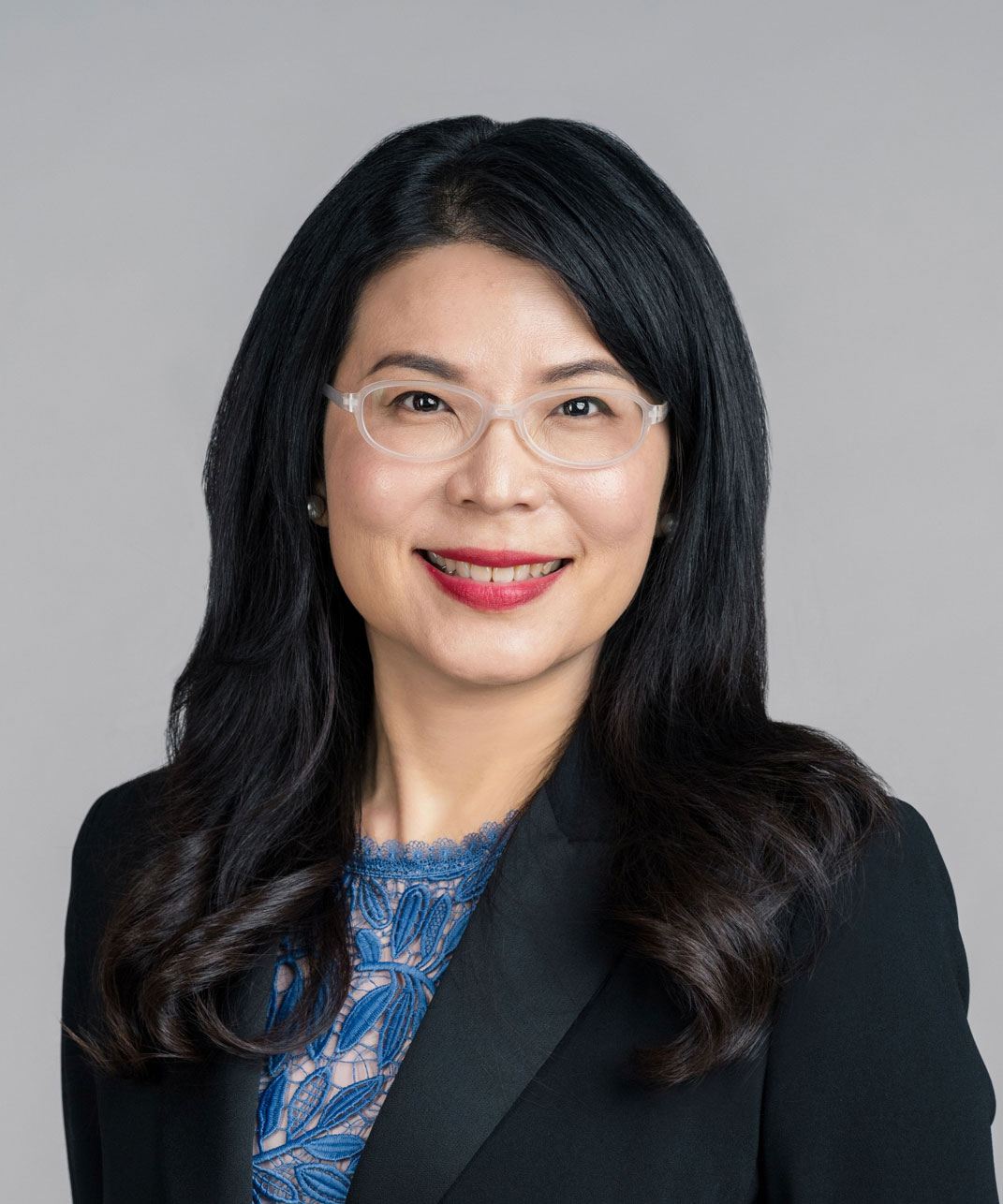 Lynn Lau | Team | Warburg Pincus