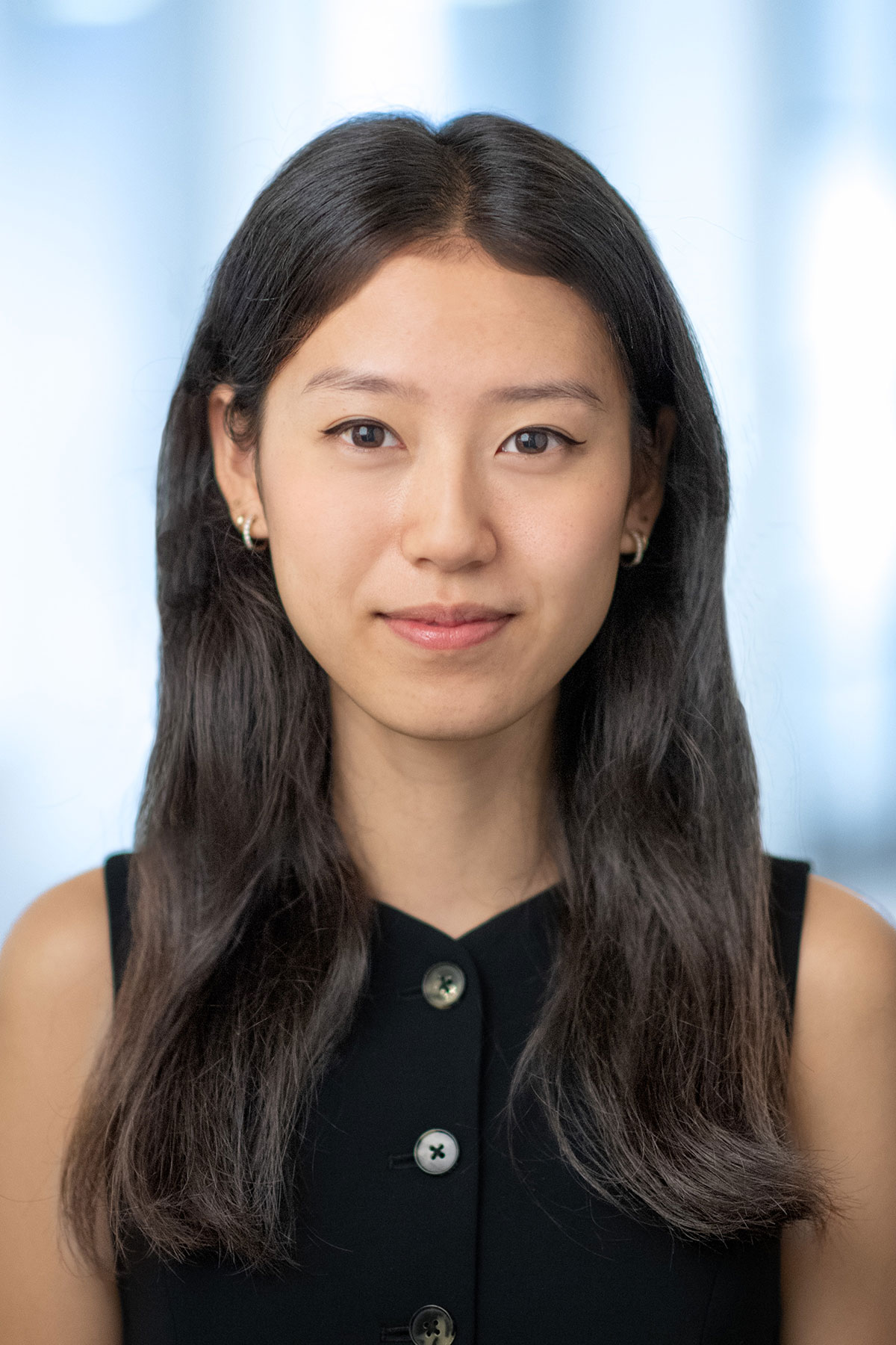 Amy Zhou | Team | Warburg Pincus